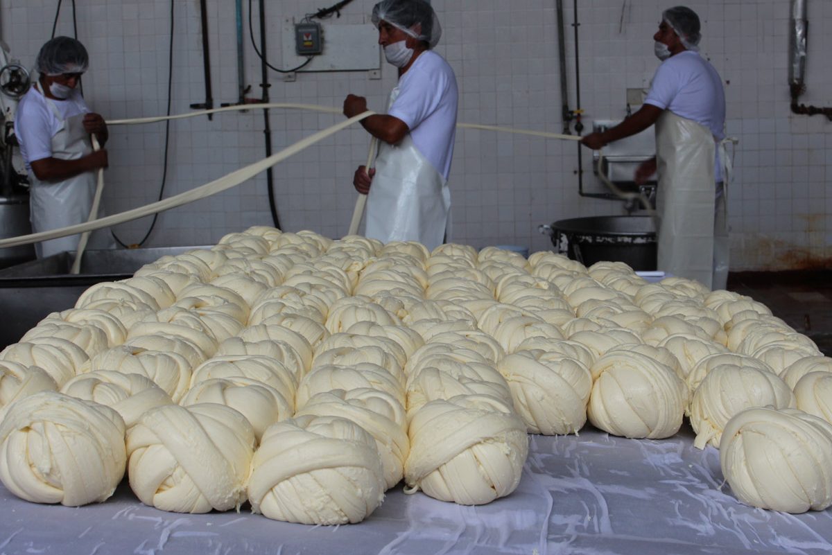Oaxaca cheese - Mextrotter