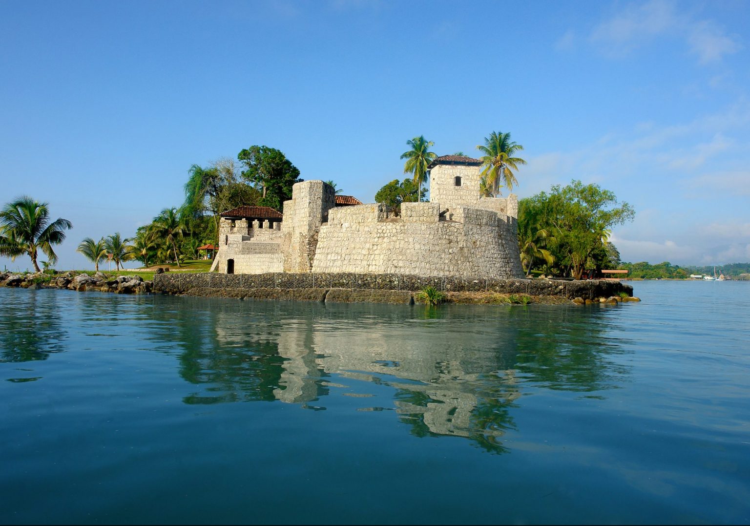 Rio Dulce - Mex Trotter